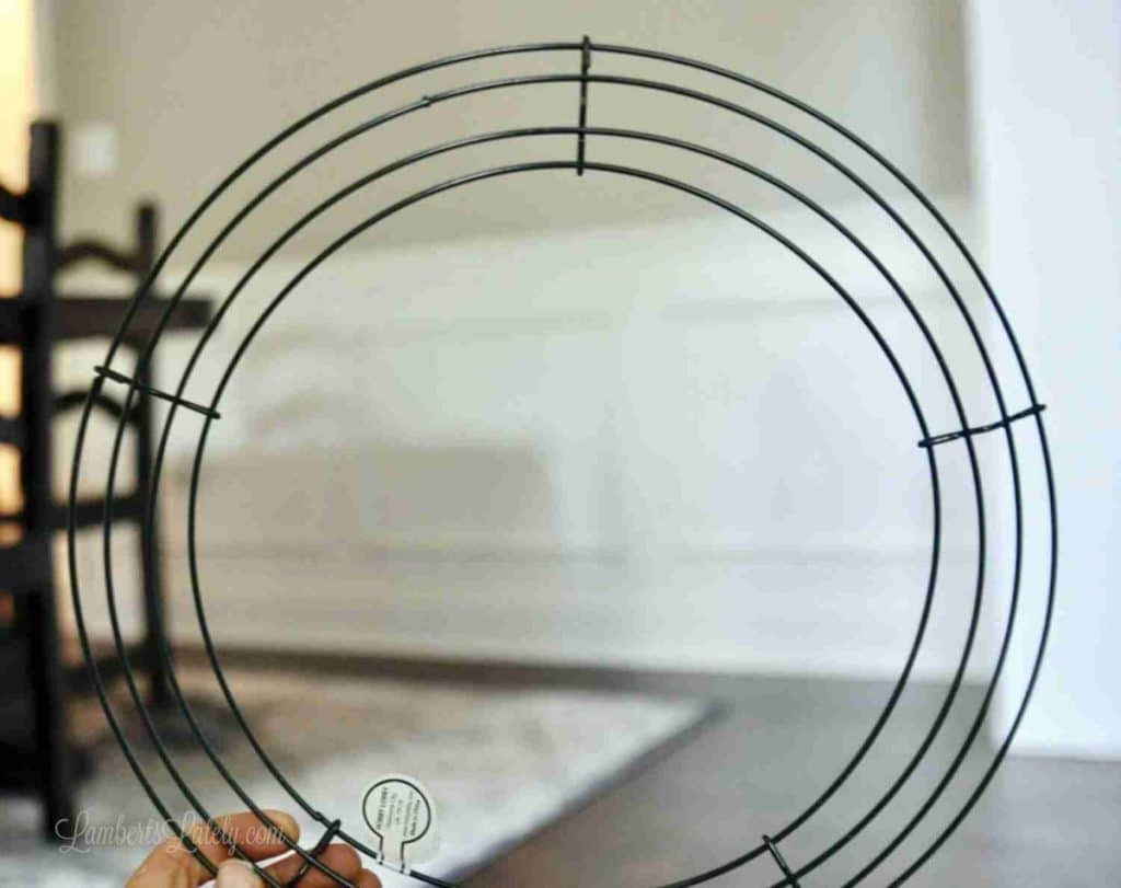 How to Make an Easy Deco Mesh Wreath : Lamberts Lately